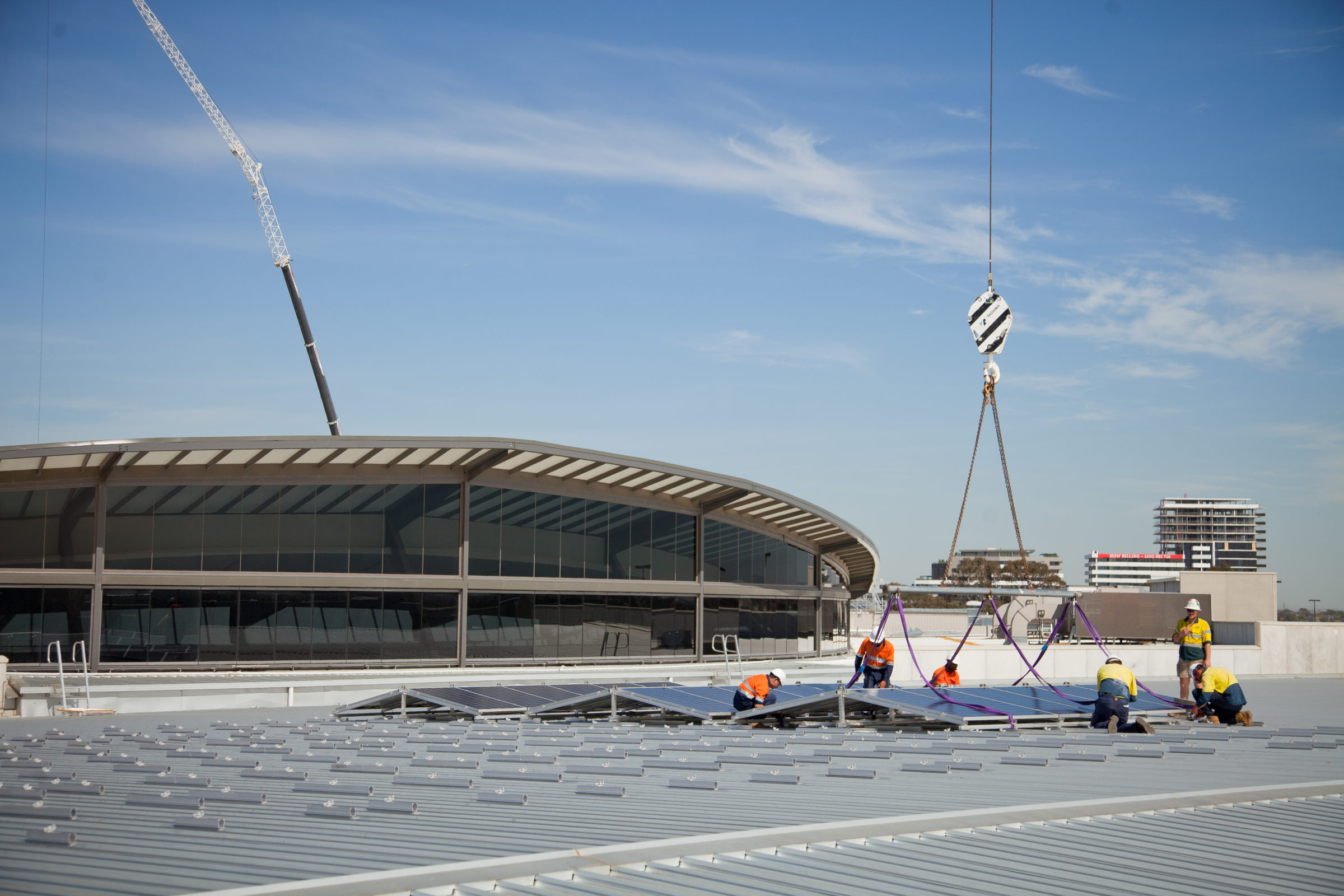 World-first relocatable solar pods power up commercial rooftops – pv ...