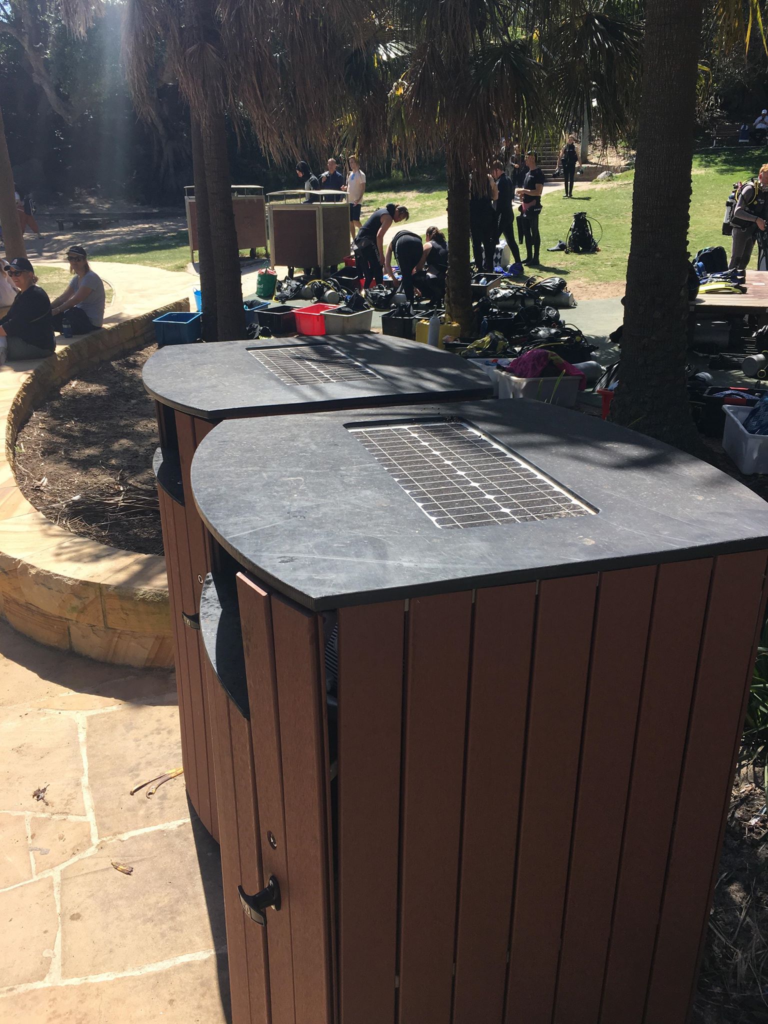 Solar powered smart bins doing a manly job – pv magazine Australia