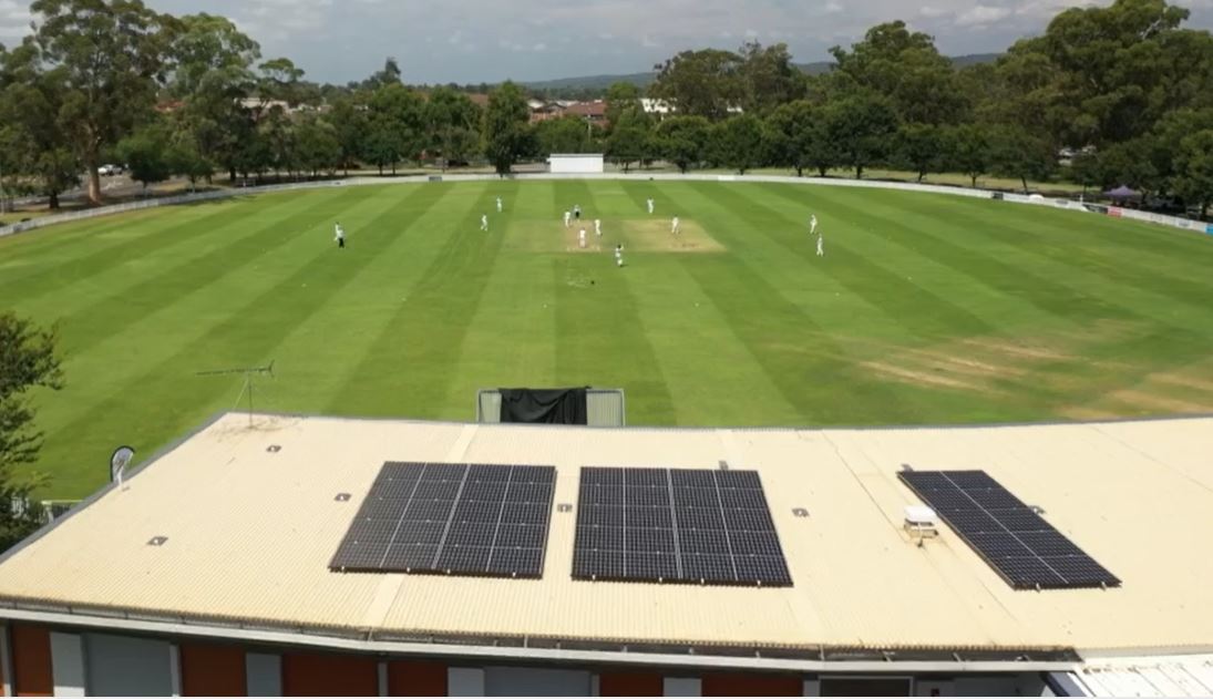 Cricket captain targets climate change with rooftop solar program – pv ...