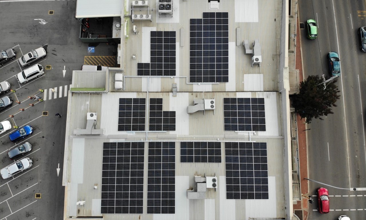 Dan Murphy’s drinks in success of rooftop rollout – pv magazine Australia