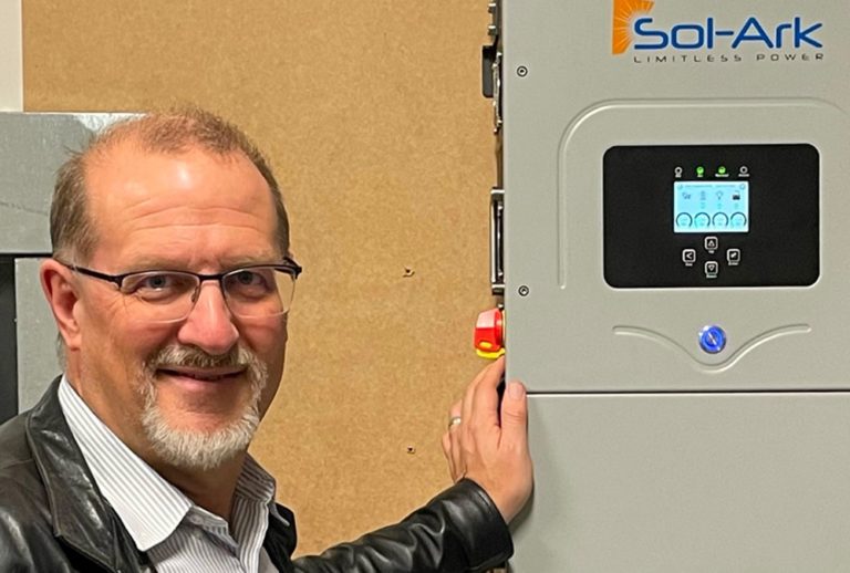 Queensland flow battery maker integrates products with Chinese ...