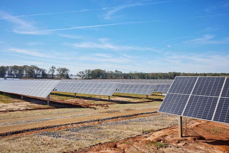 Squadron begins work on $3 billion Queensland wind and solar hub – pv ...