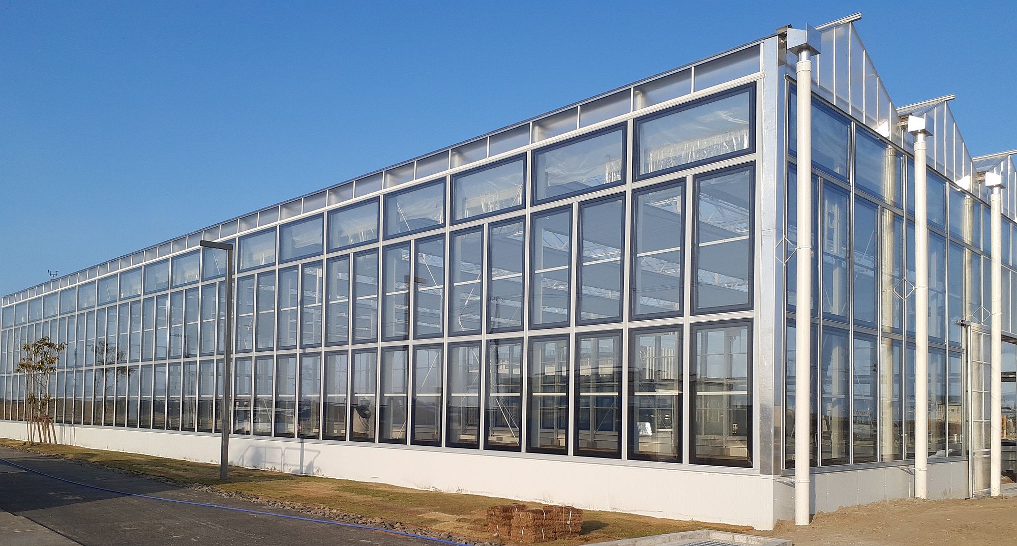 Australian researchers reveal improvements for solar window technology ...