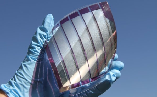 Flexible, roll-to-roll printed perovskite solar cell hits 16.7% effici