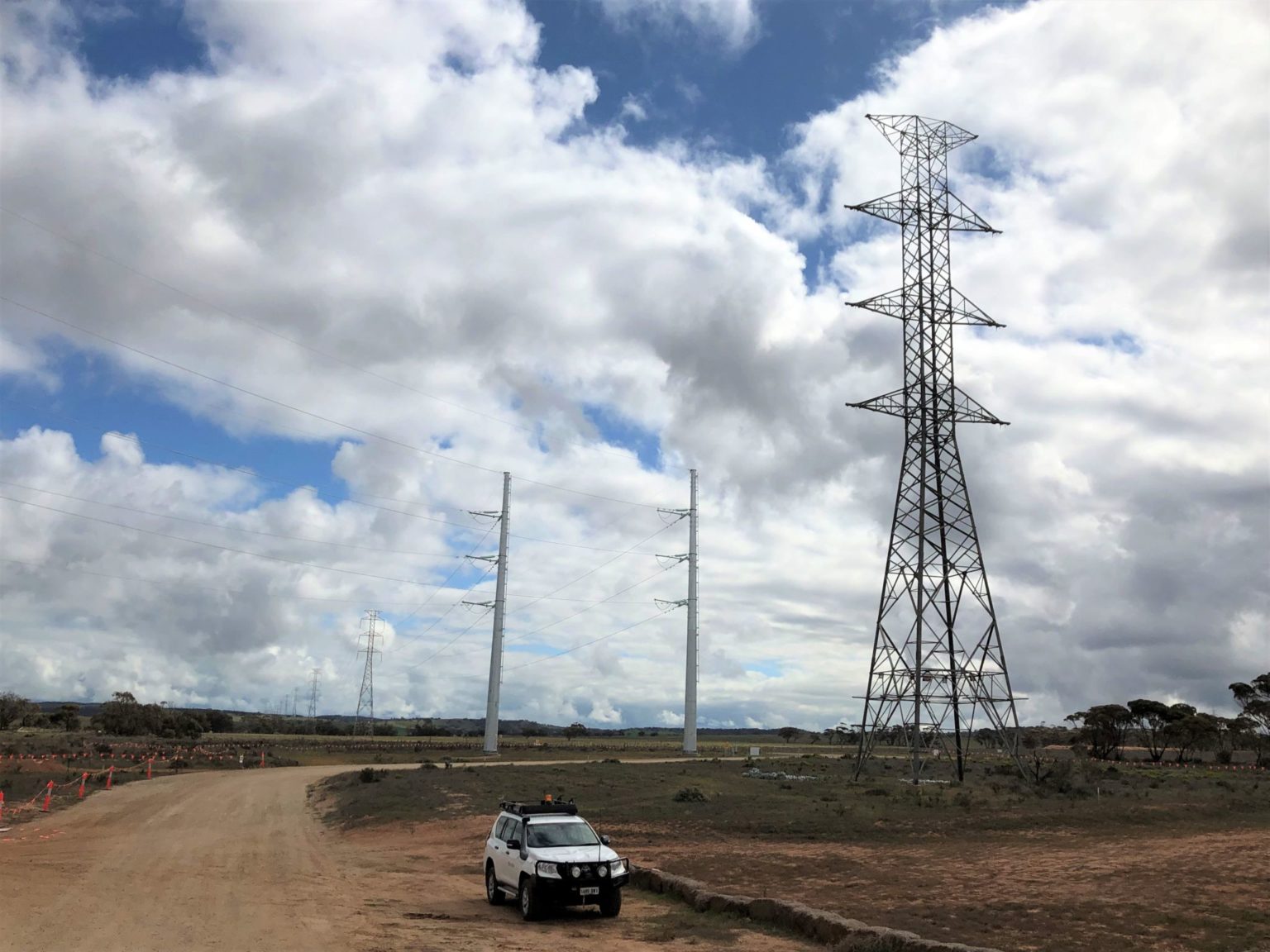 NSW seeks to smooth path for 700 MW/1400 MWh super battery – pv ...