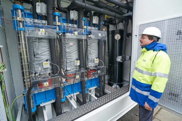 WA teams with ITM to explore electrolyser manufacturing potential – pv ...