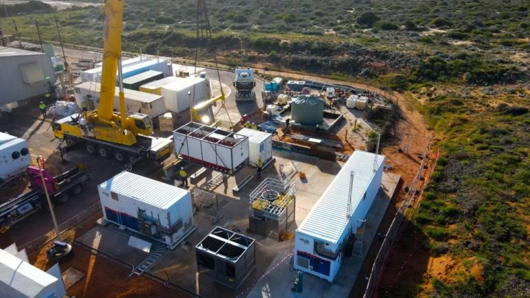 Australian-first green hydrogen microgrid powers up in WA – pv magazine ...