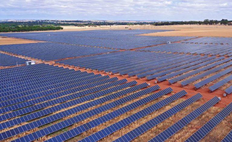 WA green hydrogen project targets 2024 production after solar farm deal ...