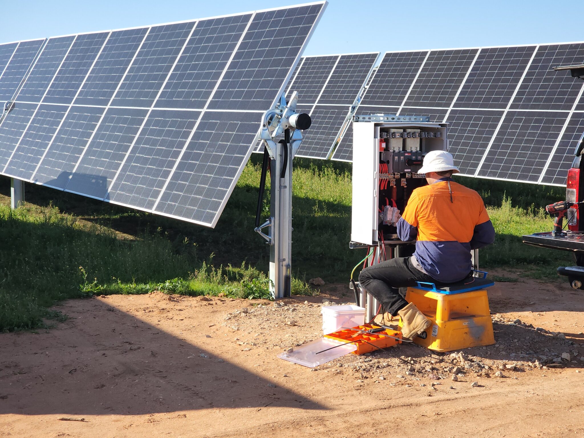 DC-coupled hybrid project brought online in SA as retailer moves into ...