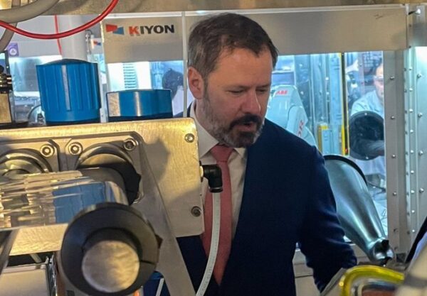 Feds plan growth centre to power up Australia’s renewables industry ...