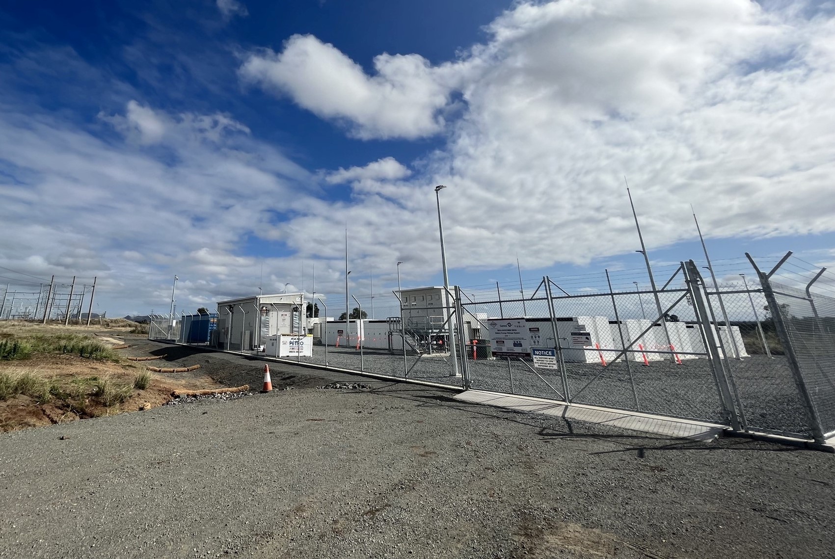 Battery capacity overtakes pumped hydro in NEM – pv magazine Australia