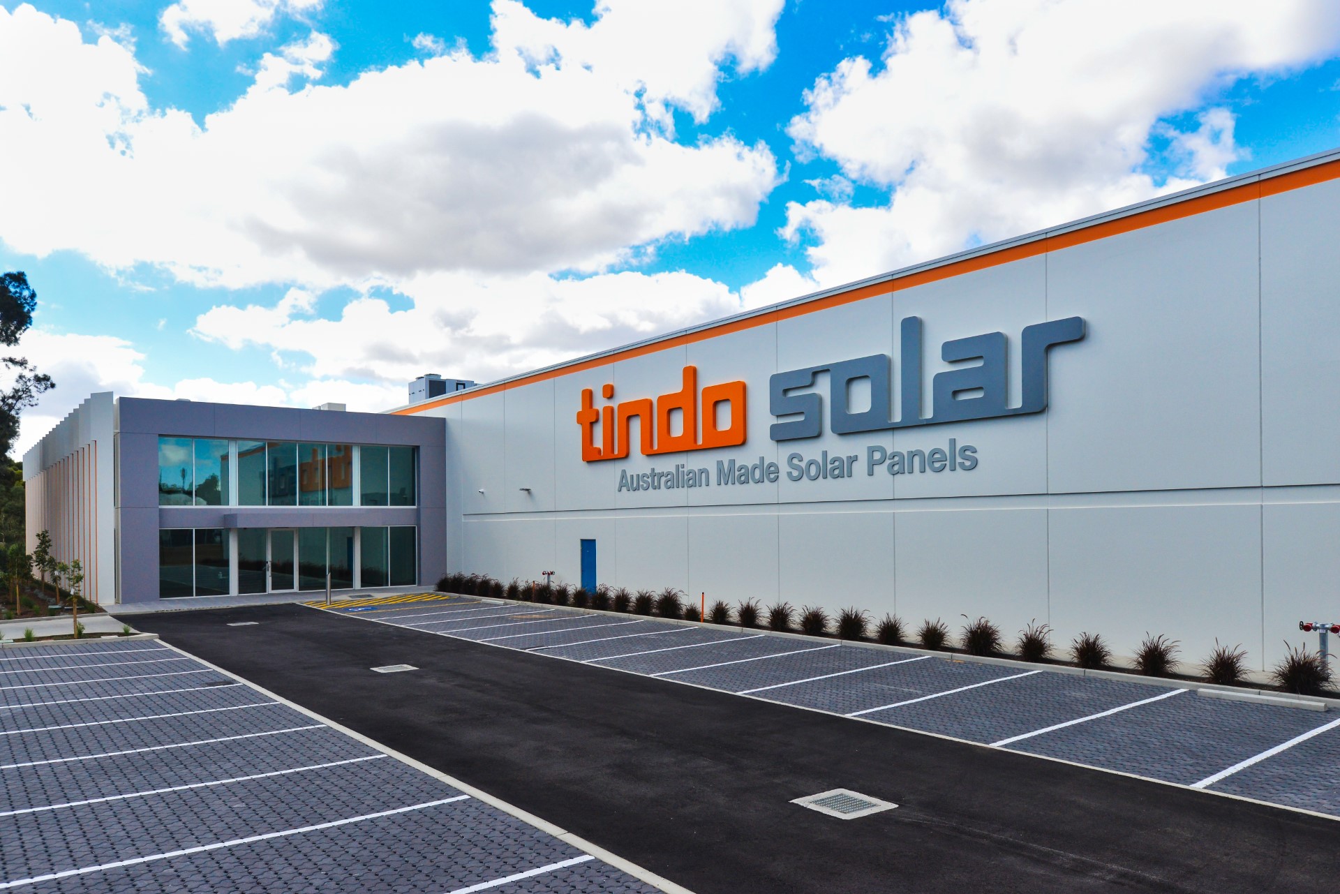 Australian solar panel manufacturer unveils 1 GW expansion plan – pv ...