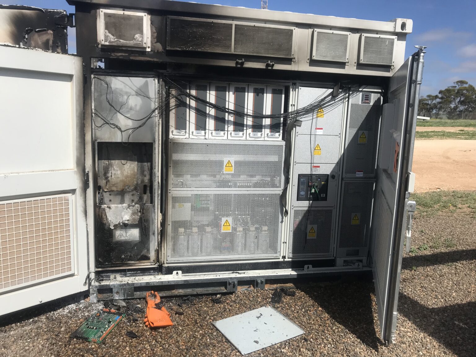 Worker injured in fire at South Australian solar farm – pv magazine ...