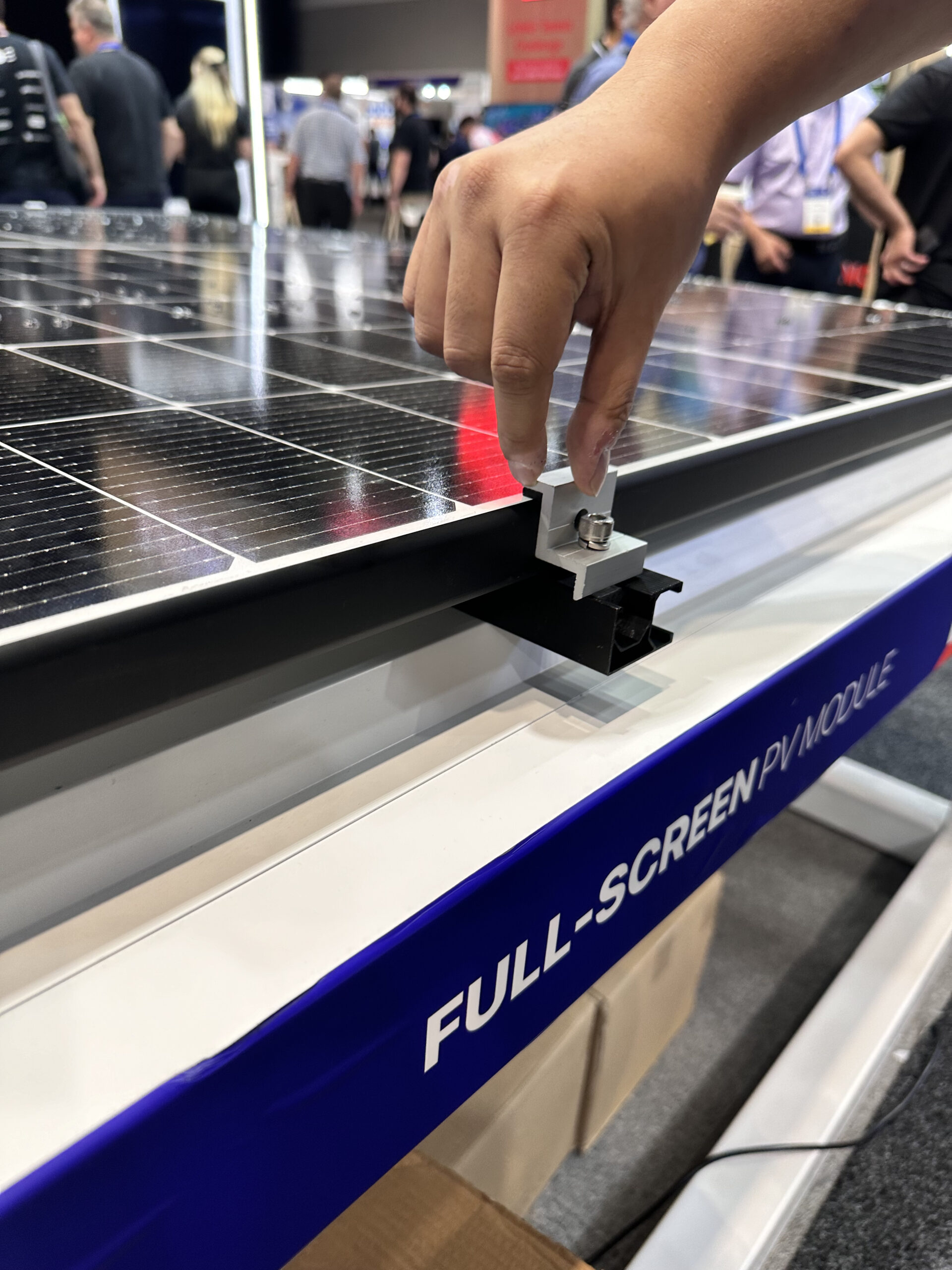 DAH Solar enters Australian market with anti-dust module range – pv ...