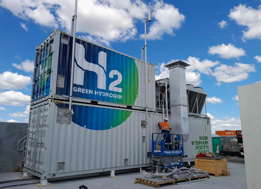 Policy uncertainty stalls Australian green hydrogen refuelling network ...