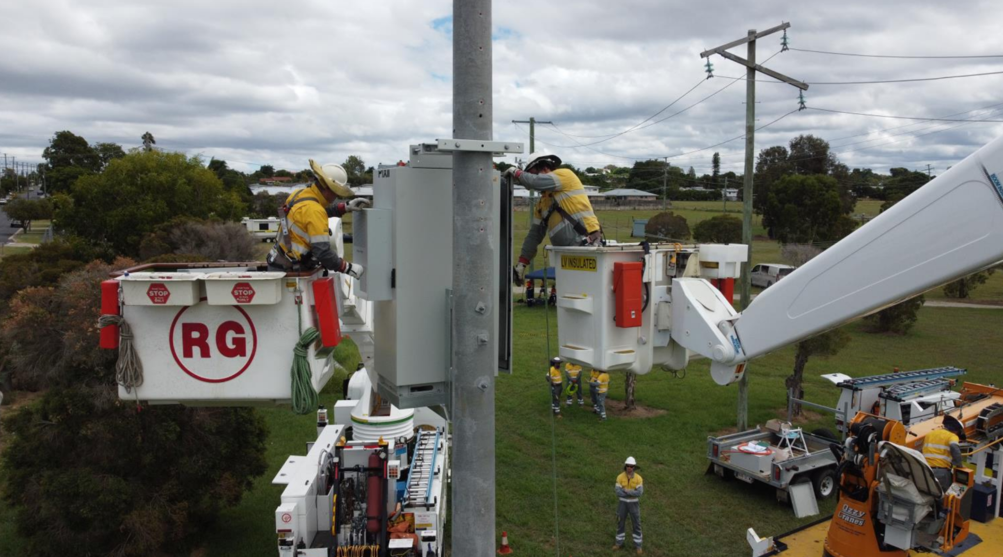 Energex teams with Origin to explore neighbourhood battery benefits ...