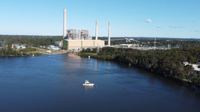 Clean energy slump – why Australia’s renewables revolution is behind ...