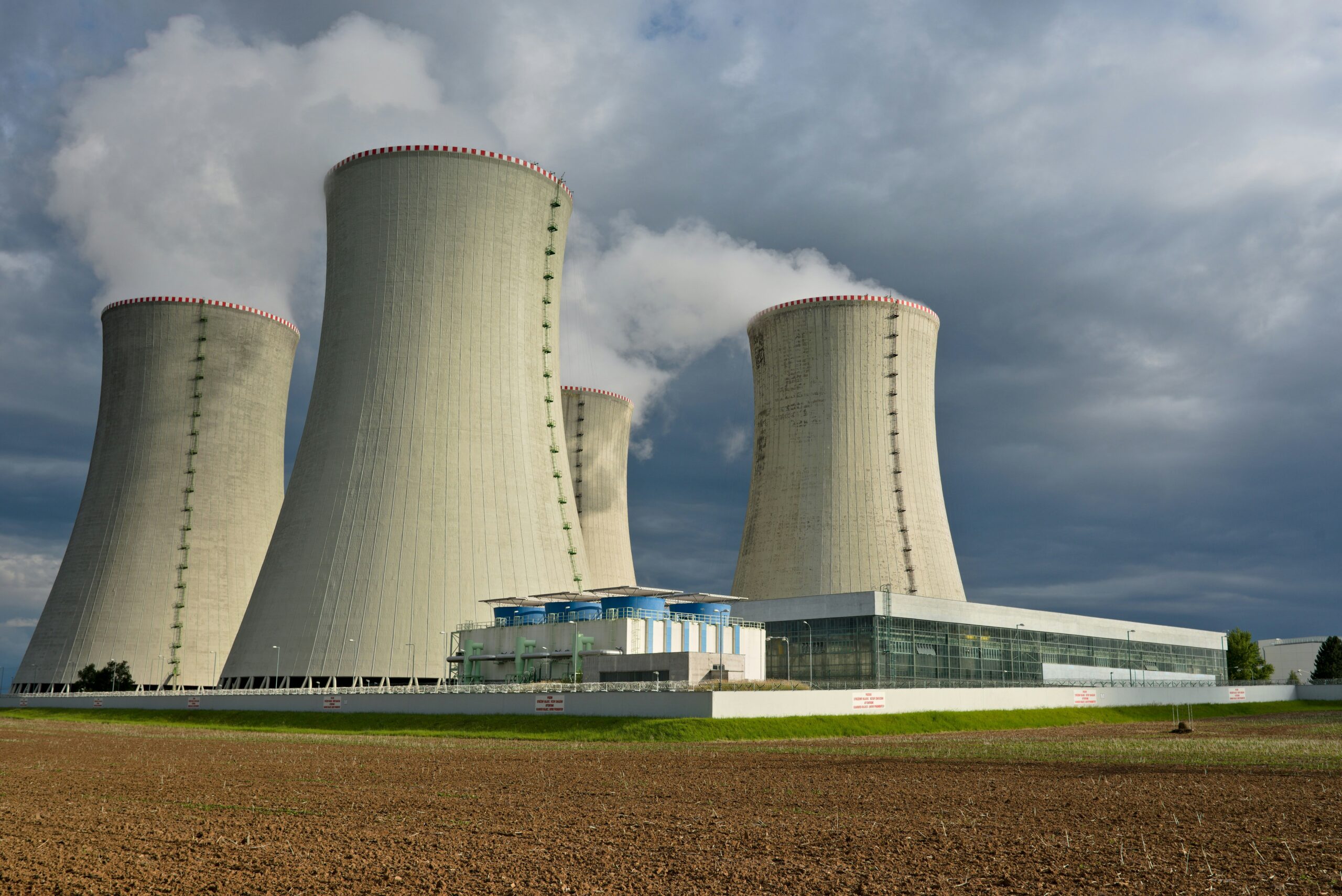 More coal and gas, less renewables: what a nuclear power plan for ...