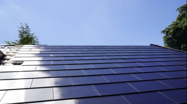 Paxos unveils glass-glass PV tile with heat pump integration – pv ...