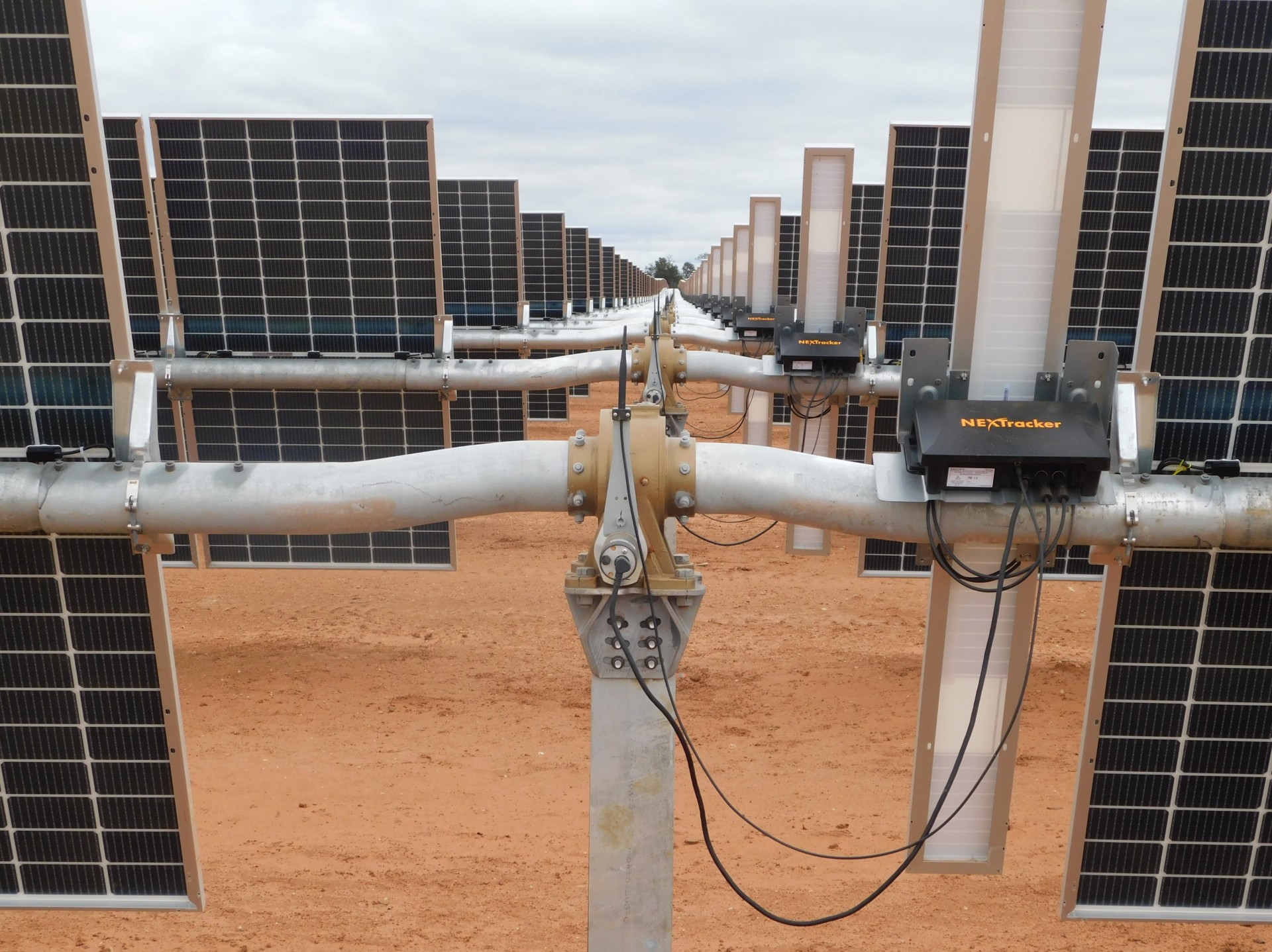 Pacific pushes ahead with solar and batteries for off-grid system – pv ...