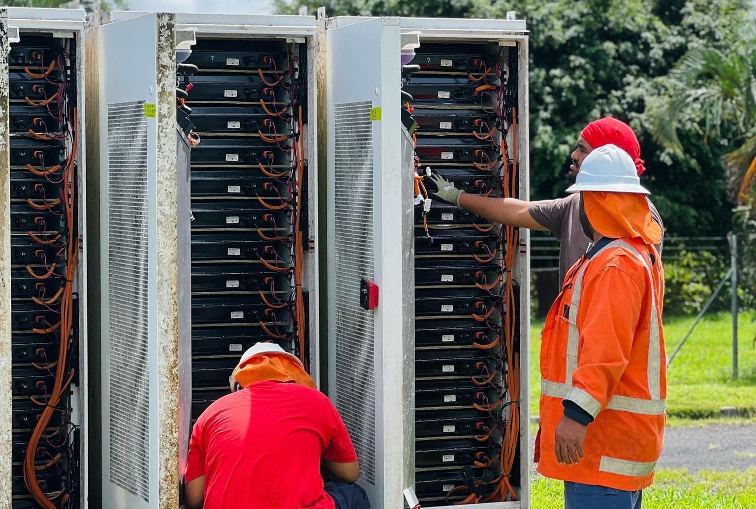 Battery energy storage systems support Samoa’s month-long power crisis ...