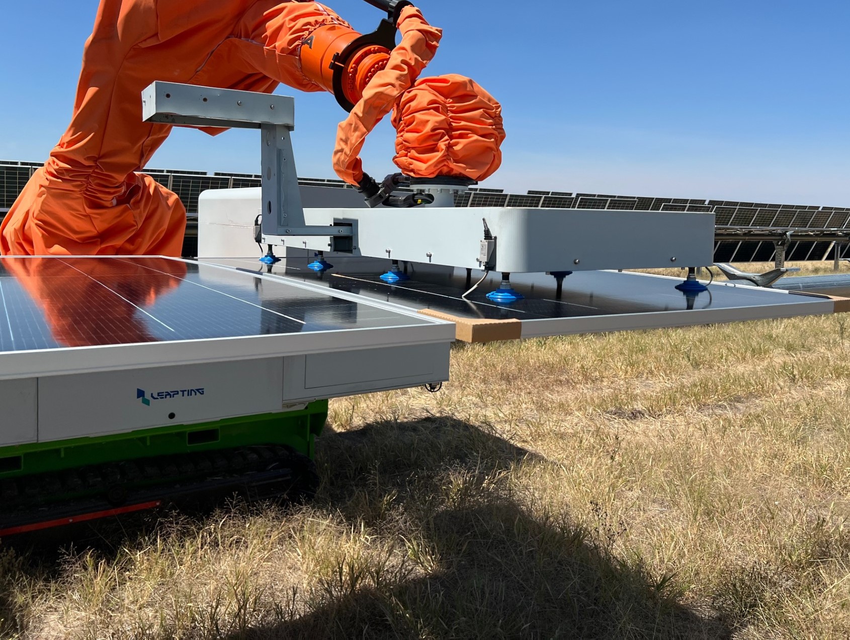How robotics is reshaping solar module installation – pv magazine Australia