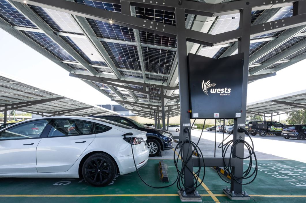 Solar canopy transforms carpark into clean energy asset – pv magazine ...