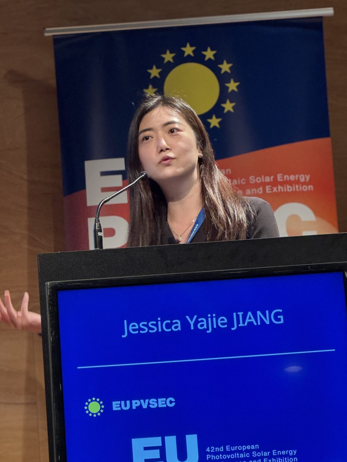 Singlet fission research breakthrough unlocks high solar cell ...