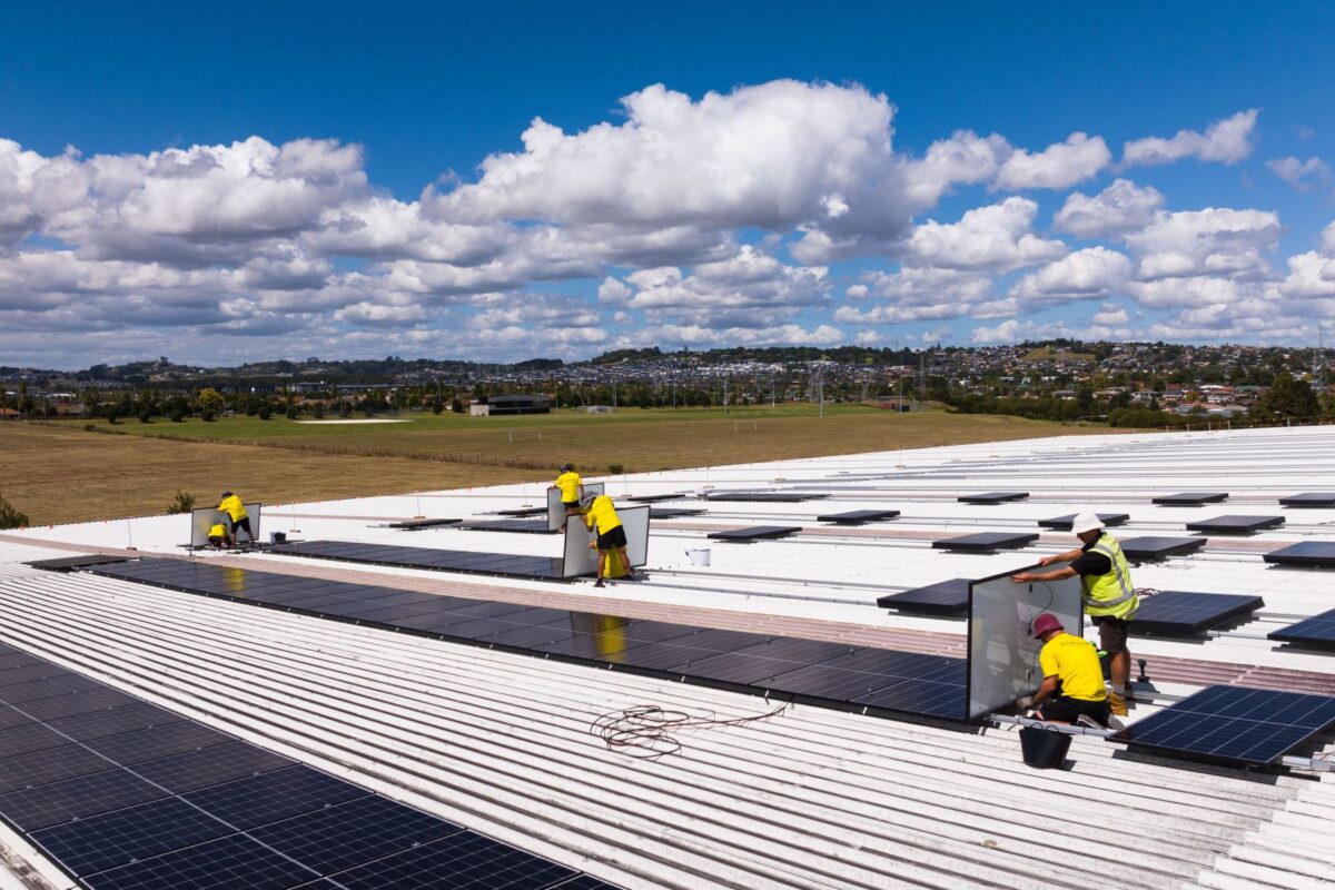 Adani unveils India’s first silicon ingot – pv magazine Australia